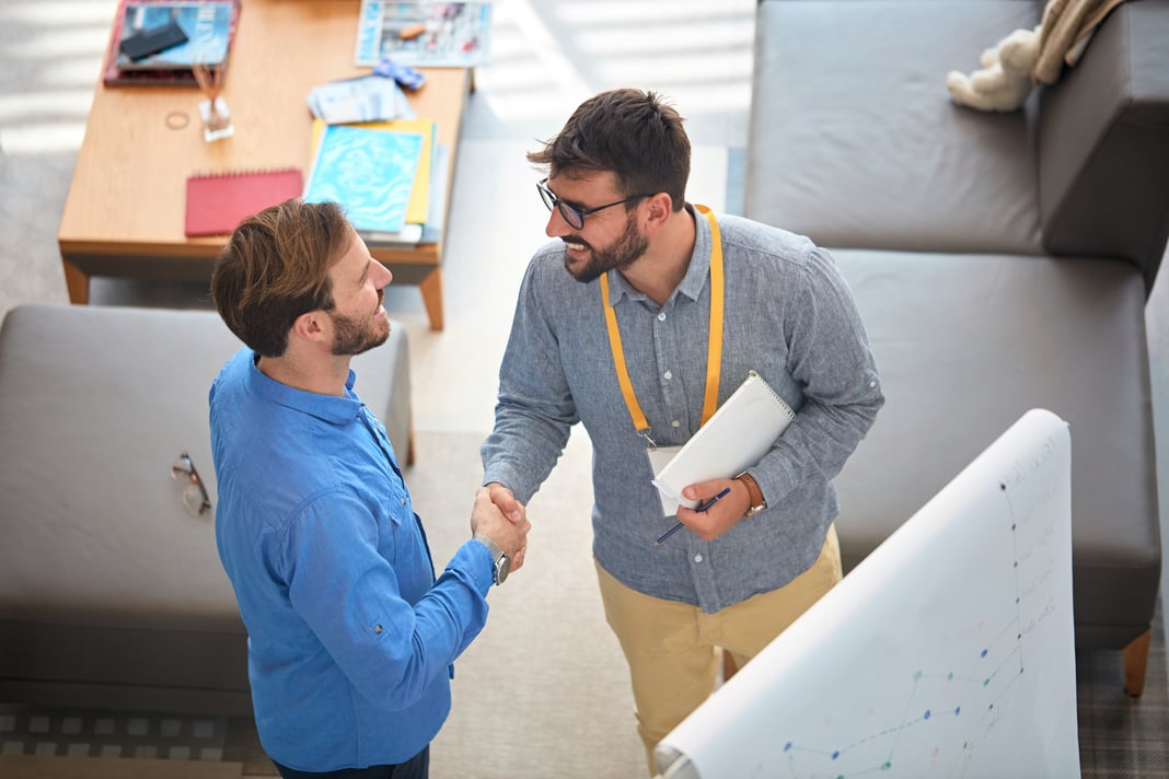 Showrooming vs Webrooming: Driving Customer Engagement